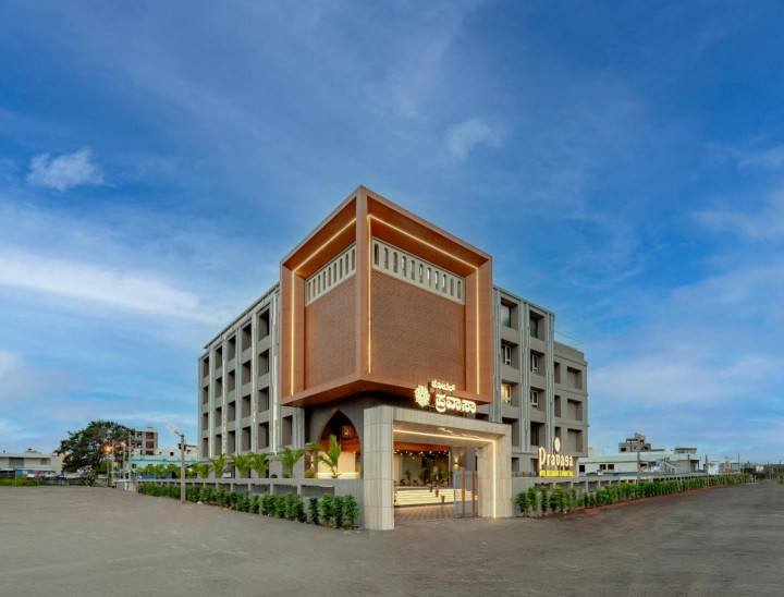 Pravasa Hotel Vijayapura - Vijayapura