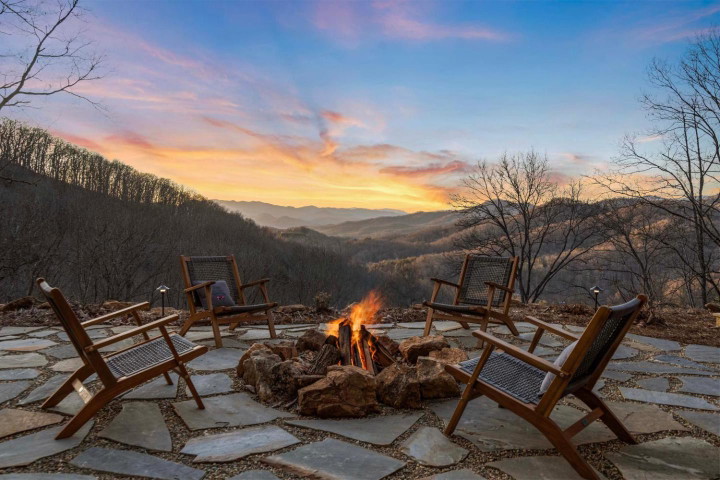 Sauna + Views: Private Franklin Cabin On 10 Acres - Franklin, NC
