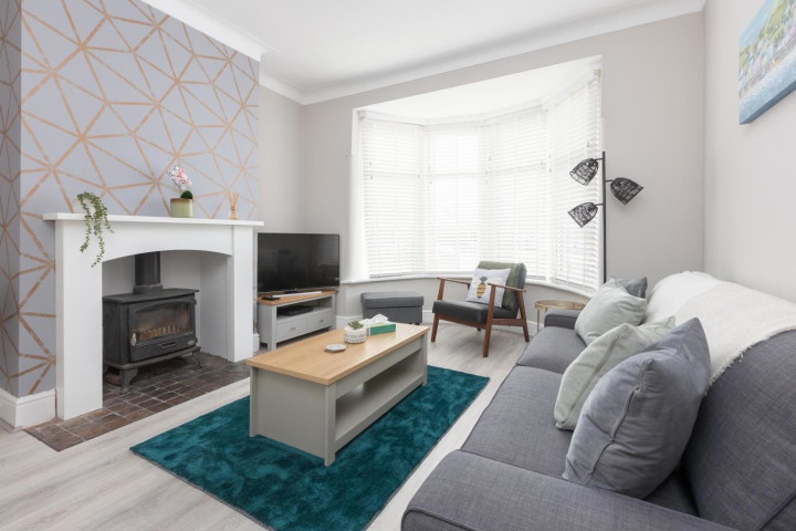 Charles Alexander Short Stay - Ansdell House - Lytham St Annes
