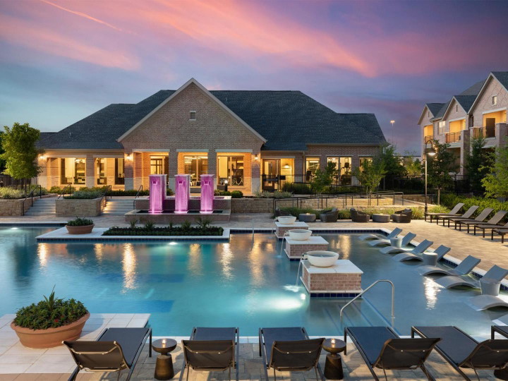 Ave Las Colinas - Short Stay Furnished Apartment - Carrollton, TX