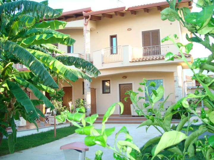 Guest House Mare E Luna - Fiumefreddo Bruzio
