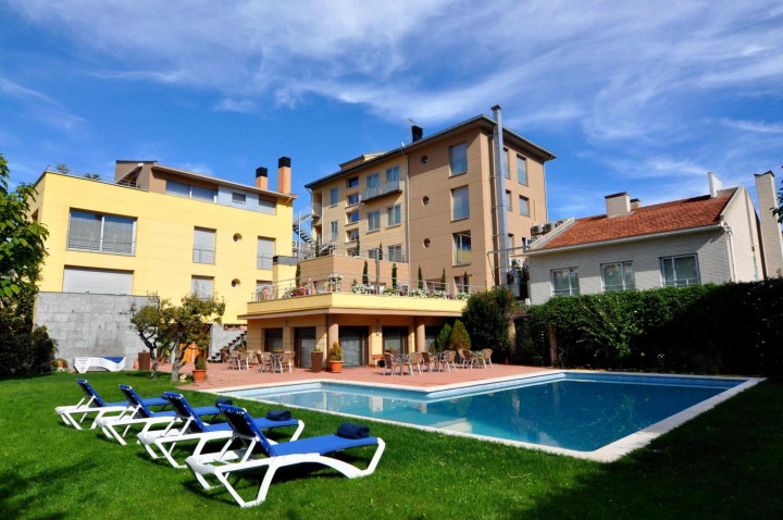 Aparthotel Solé - Catalonia