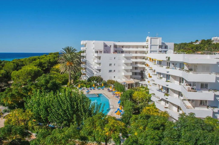 Hamilton Court - Minorca