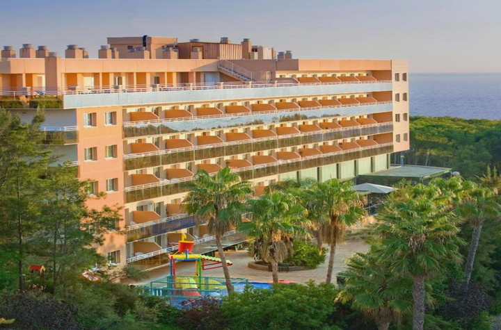 Aparthotel Sunclub Salou - La Pineda