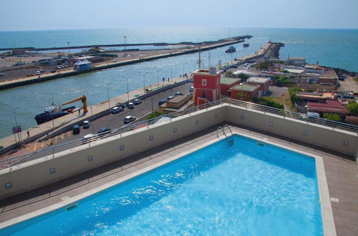 Hotel Tiber Rooftop & Wellness - フィウミチノ