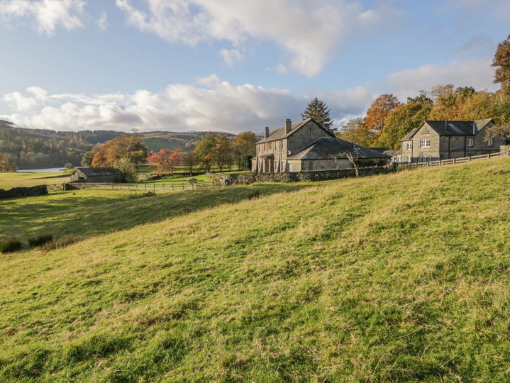 Coniston At The Graythwaite Estate - Hawkshead