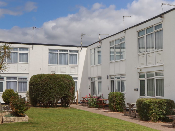 Cottage ∙ 2 Bedrooms ∙ 6 Guests - Dawlish