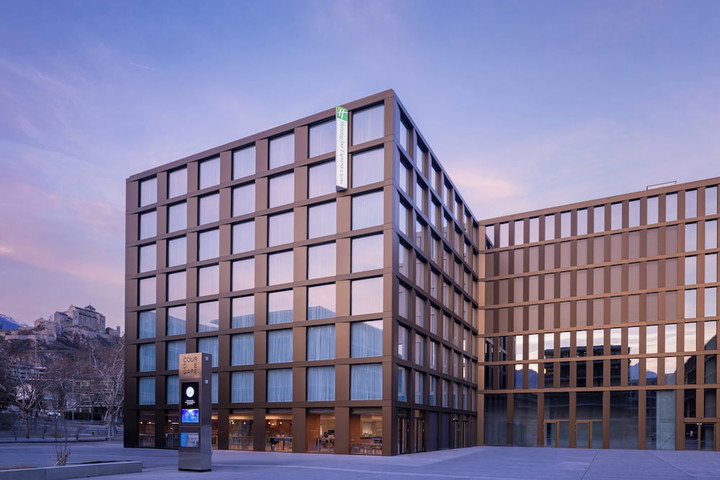 Holiday Inn Express & Suites Sion By Ihg - Sion