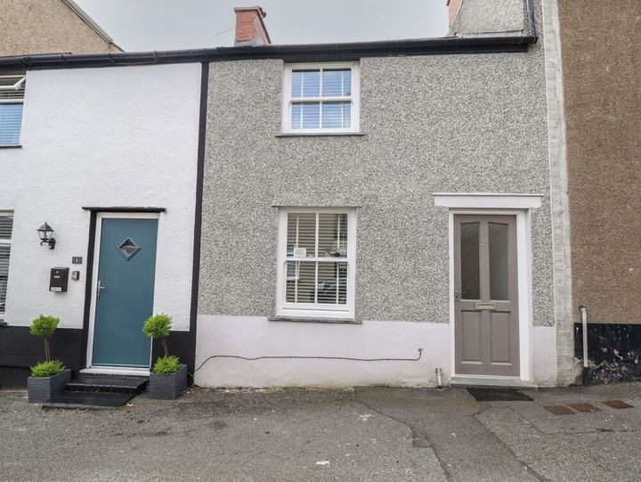 Ty Bach Twt - Conwy