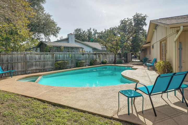 San Antonio Home W/ Private Pool: 5 Mi To Downtown - San Antonio, TX