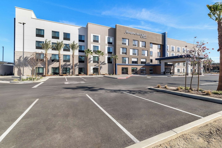 Hampton Inn & Suites Corona, Ca - Corona, CA