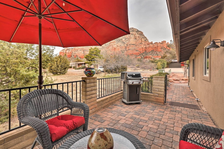 Walk To Trails! Sedona Casita W/ Fire Pit & Views - Sedona, AZ