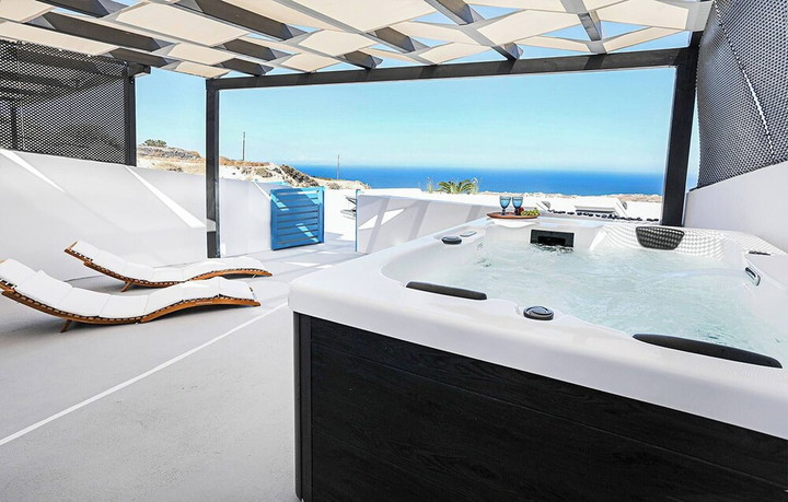 Evas Suite With Outdoor Hot Tub And Sea View - Santorini