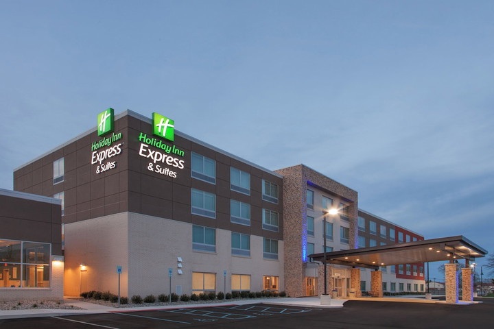 Holiday Inn Express And Suites Detroit/sterling Heights By Ihg - Warren, MI