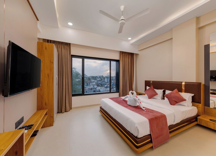 Hotel The Container - Kolhapur