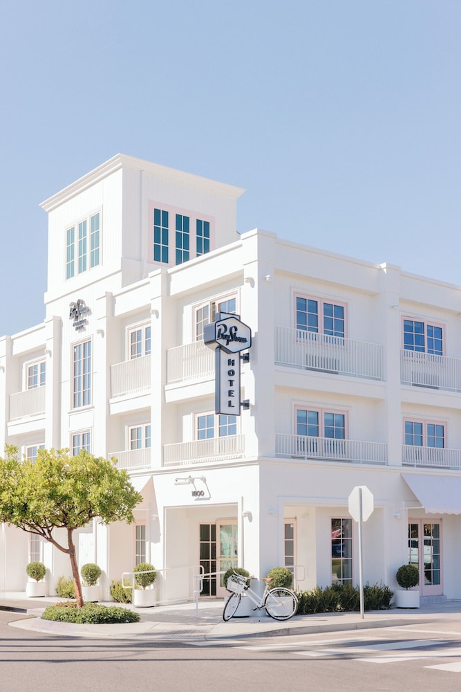 Bay Shores Peninsula Hotel - Newport Beach