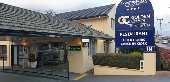 Country Plaza Queanbeyan - 