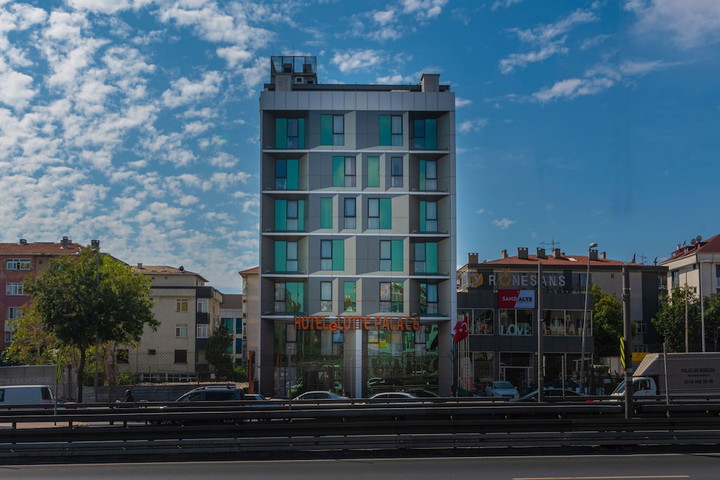 Land Park Hotel - Avcılar