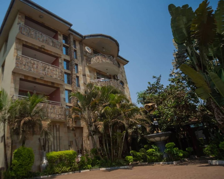 Room-large Cozy Room Including Free Brea - Lubumbashi