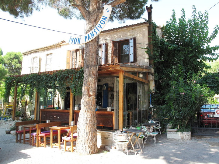 Iyon Pansiyon - Foça