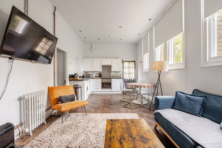 Converted Flat In Amazing Converted Schoolhouse Near Fowey Harbour - Fowey