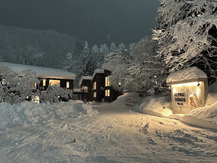 Alpine Tenshi Villa - Japan