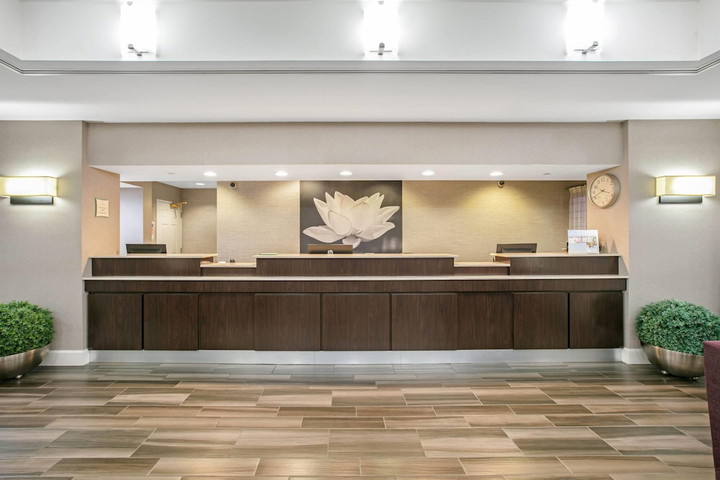 La Quinta Inn & Suites By Wyndham Dfw Airport South / Irving - Dallas, TX