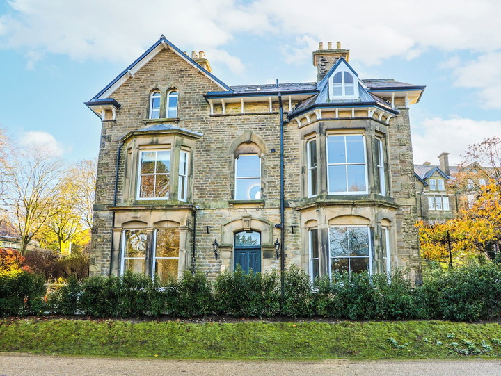 Castleton Suite - Buxton