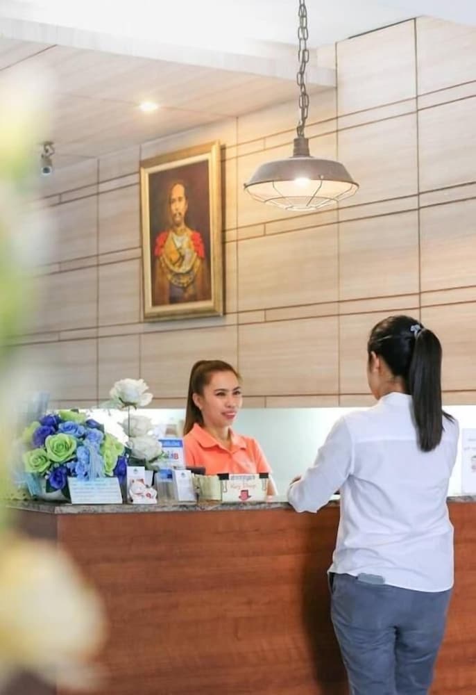 Central Place Hotel - Rayong