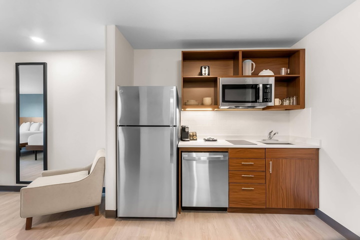 Everhome Suites Cheyenne By Choice Hotels - Cheyenne, WY