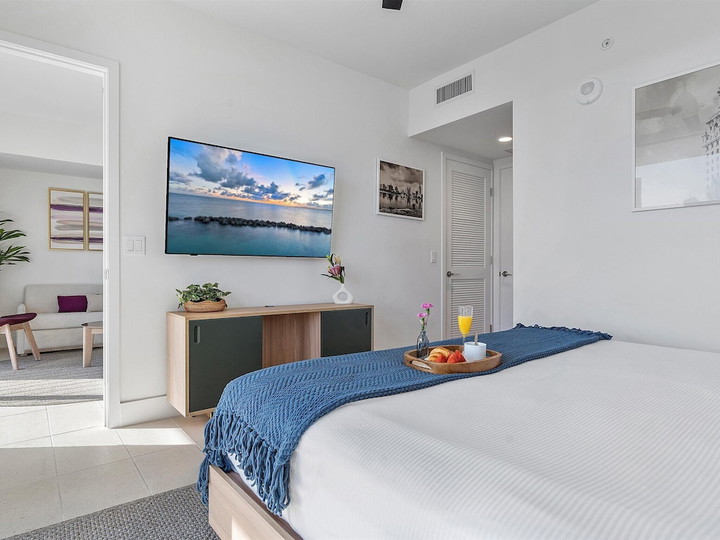 Miami Vacation Rentals Downtown With Pool - Miami Beach, FL