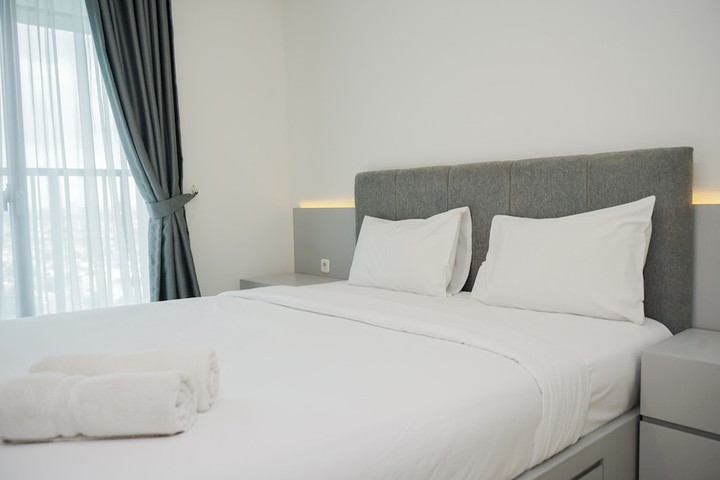 Minimalist And Serene 1br At Bintaro Embarcadero Apartment - Jakarta