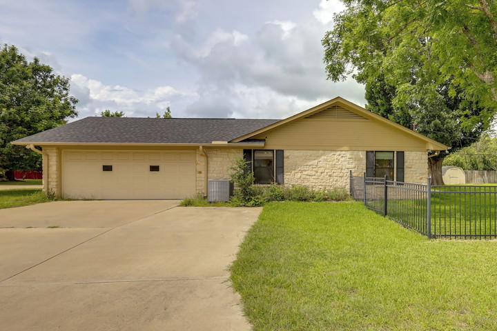Centrally Located Salado Sanctuary 2 Mi To Dtwn - Salado, TX
