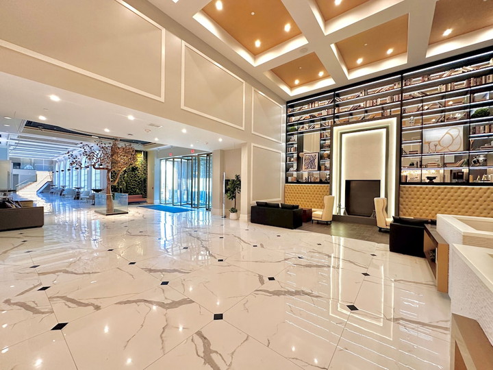 Chez Hotel Arlington Heights - Arlington Heights, IL