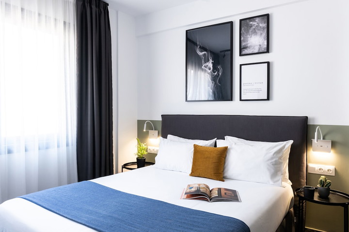 Play Theatrou, A Member Of Brown Hotels - Athens