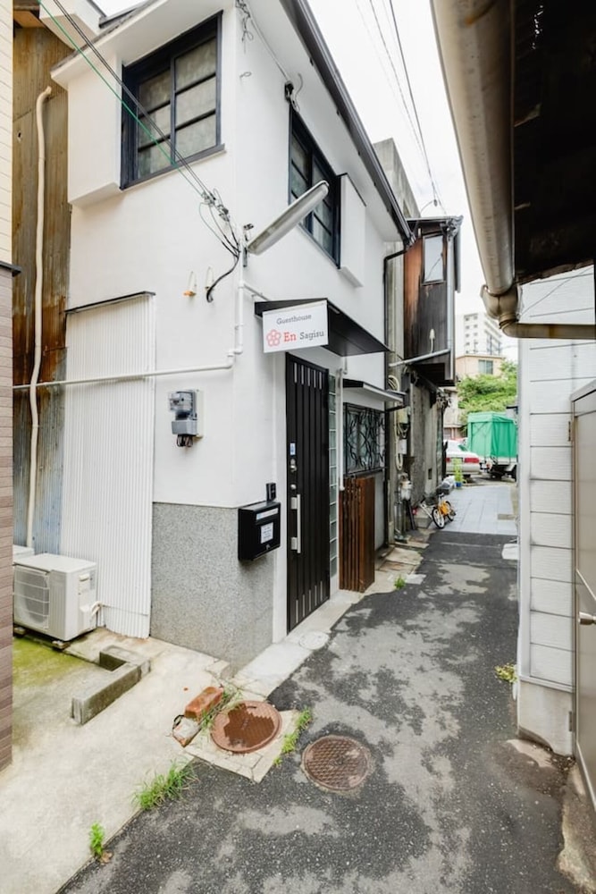 En Sagisu Of1 - Umeda