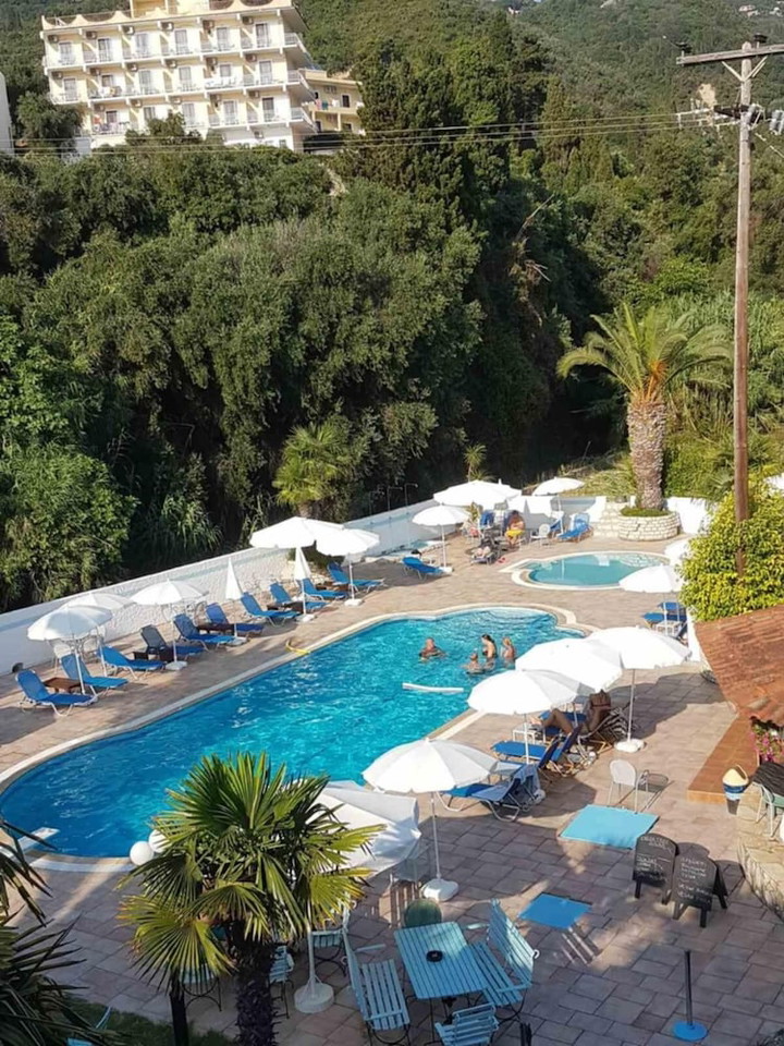 Poseidon Apartments - Corfou