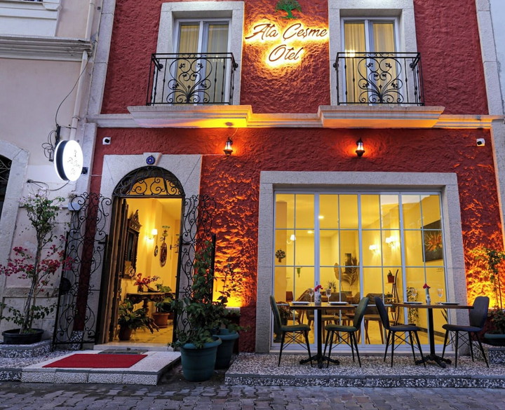Ataçeşme Otel - Çeşme