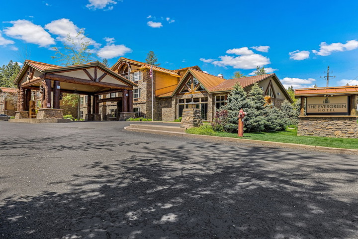 The Evergreen Hotel - McCall, ID