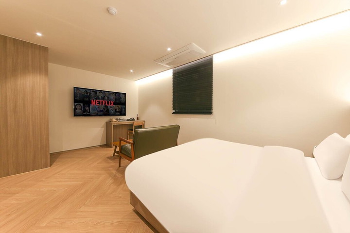 Hound Hotel Jeonju Deokjin - Jeonju-si