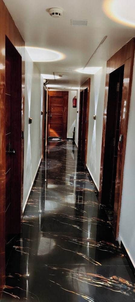 Hotel New Vinayak - Ahmedabad