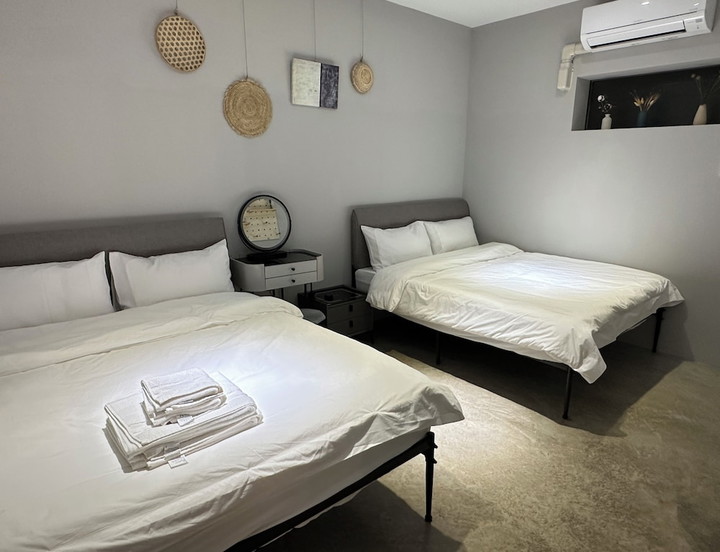 Entire Pool House For 10 People - Taiwan