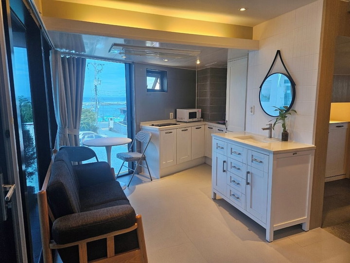 Daylight Lagomar Pension - Busan