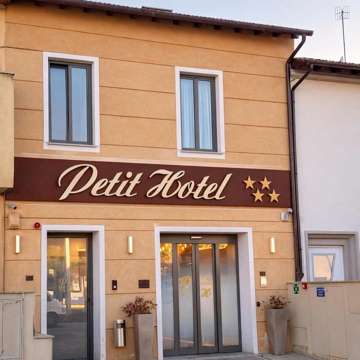 Petit Hotel - Prato