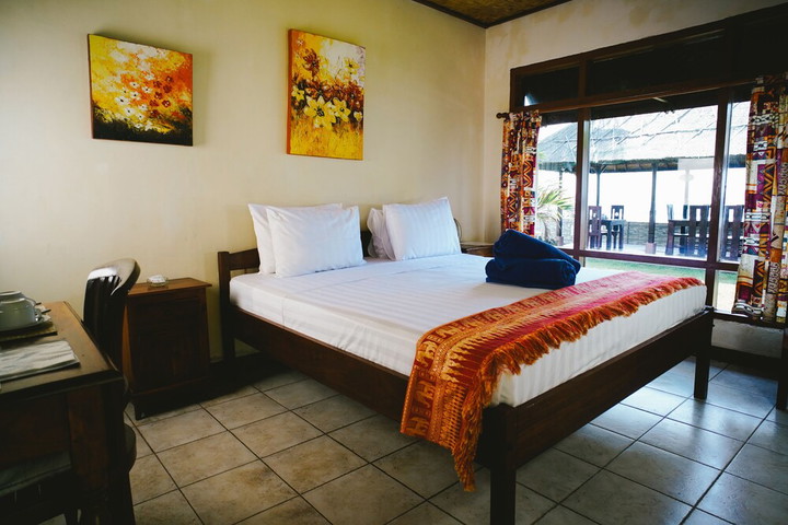 Temple Cafe And Seaside Cottages - Bali