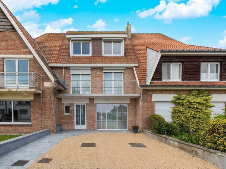 Modern Villa W/ Private Yard - Middelkerke