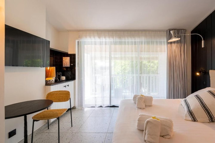 Doudou Hotel By Dina Mogarbine - Réunion