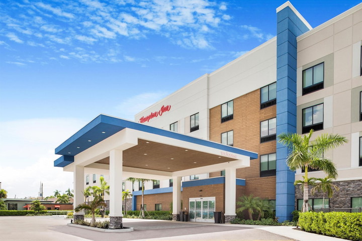 Hampton Inn Fort Myers Downtown - Cabo Coral
