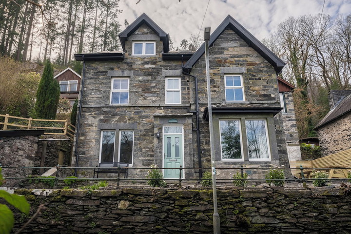 Green Bank - Betws-y-Coed