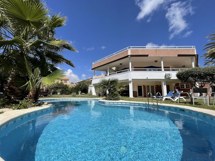 Annas Garden - Torrevieja